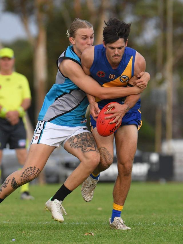 First hitout for footy season | The Murray Valley Standard