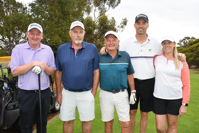 Teeing off with golf legends | The Murray Valley Standard